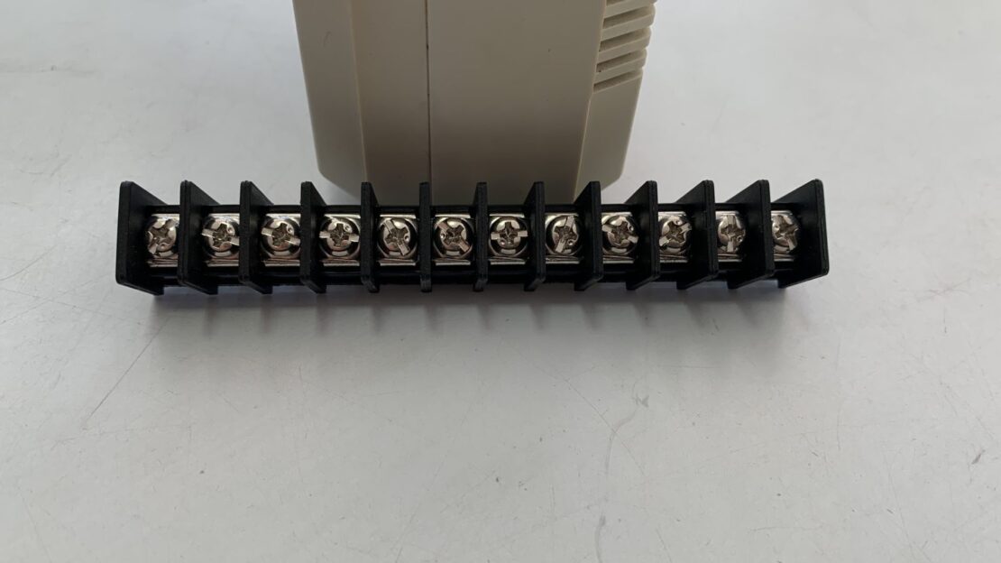 Junction Connector 12 Pole PCB – Black – C.B.Electronics