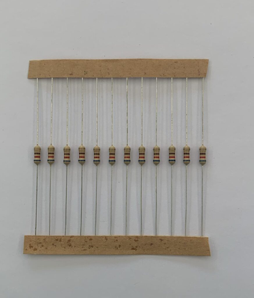 620E 0.25W – 620 Ohm Resistor 1/4W – C.B.Electronics